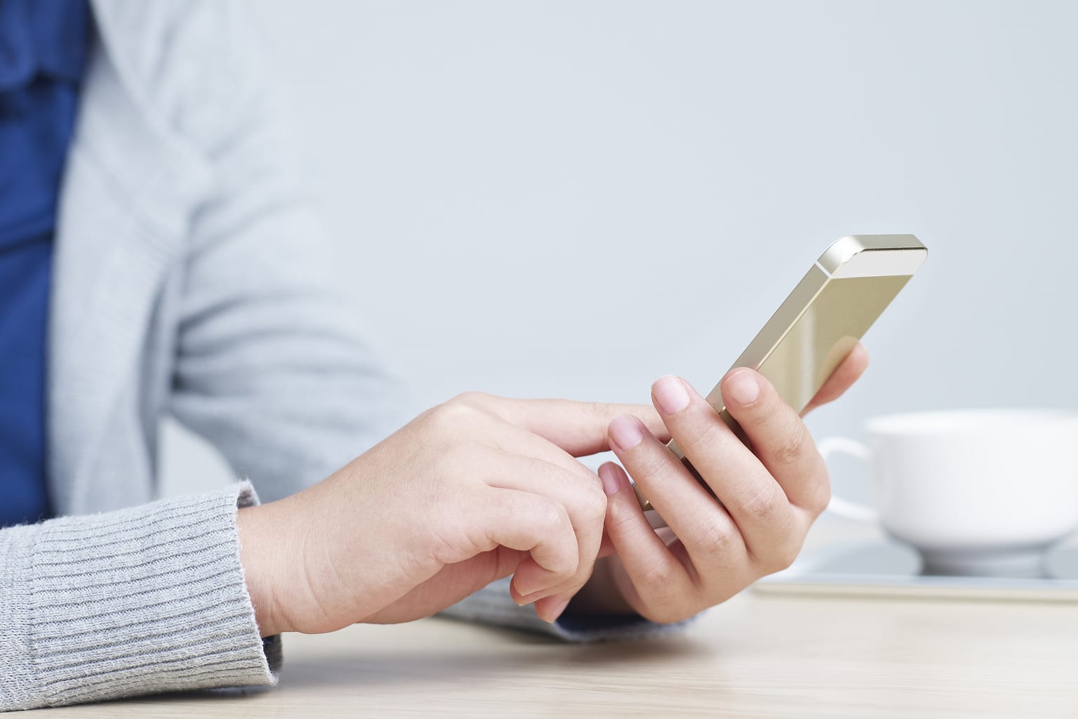 Effects of Smartphones on our Fingers, Hands and Elbows - The ...